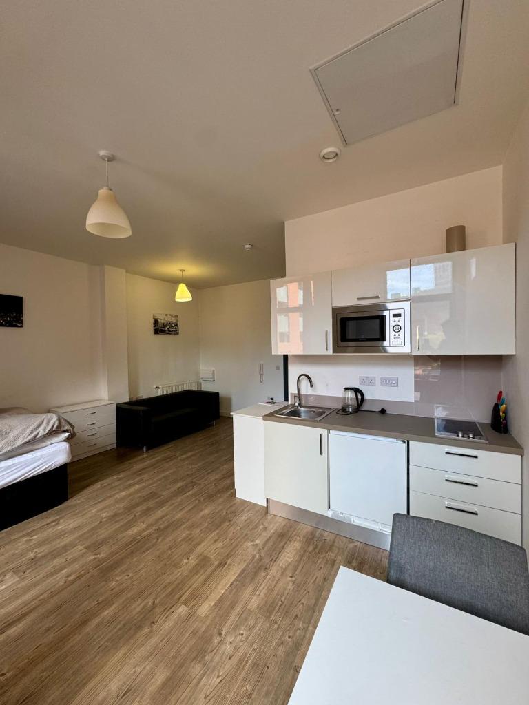 Moorfields, Liverpool L2 1 bed flat to rent - £675 pcm (£156 pw)