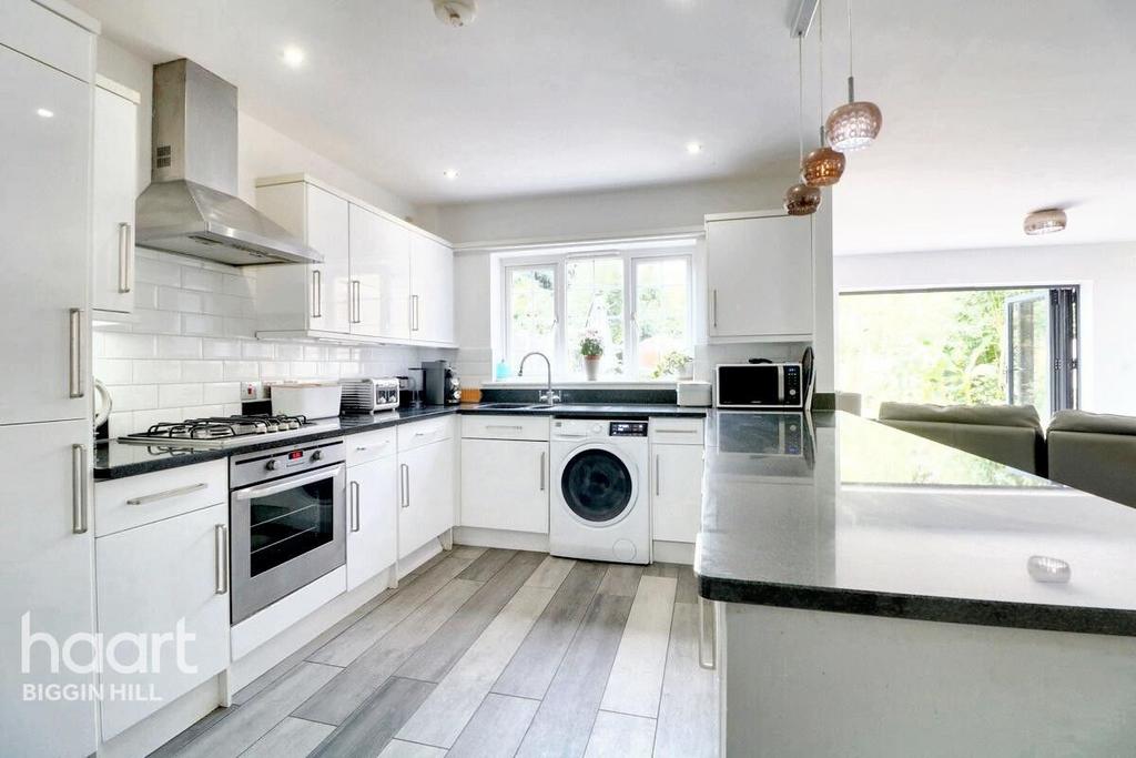 Dowding Road, Biggin Hill 4 bed detached house for sale - £675,000
