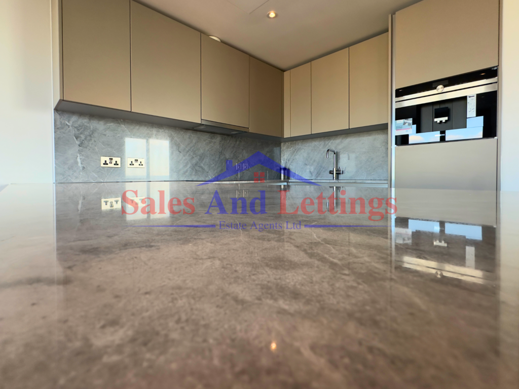 Elvin Gardens, Wembley HA9 3 bed penthouse - £3,650 pcm (£842 pw)