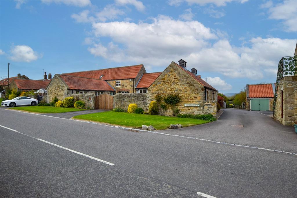 Town Farm Close, Winston, Darlington... 4 bed mews - £575,000