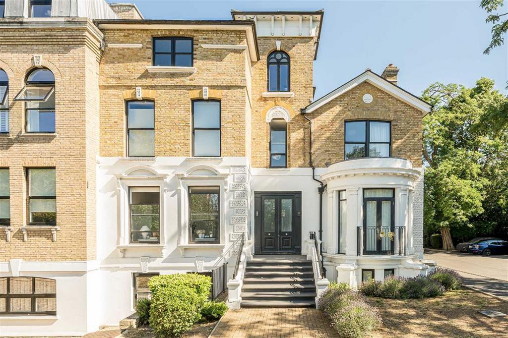 Hampton Road, Teddington TW11 1 bed flat for sale - £449,950