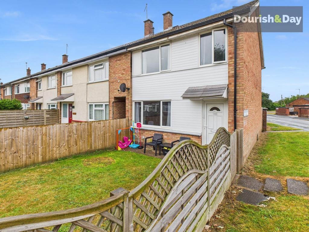 Hawthorn Way, Market Drayton TF9 3 bed terraced house for sale - £170,000