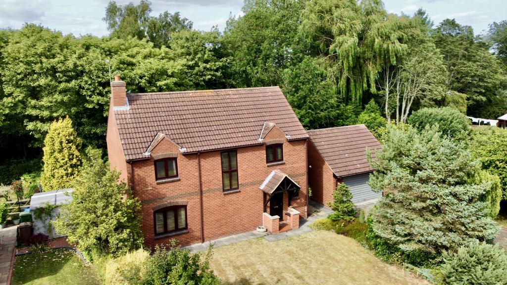 Pear Tree Park, Howden, DN14 7BG 3 bed detached house for sale - £350,000