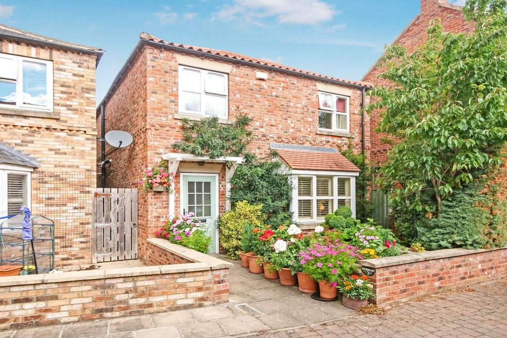 Green Bank Lane, Stamford Bridge, York 4 bed detached house for sale ...