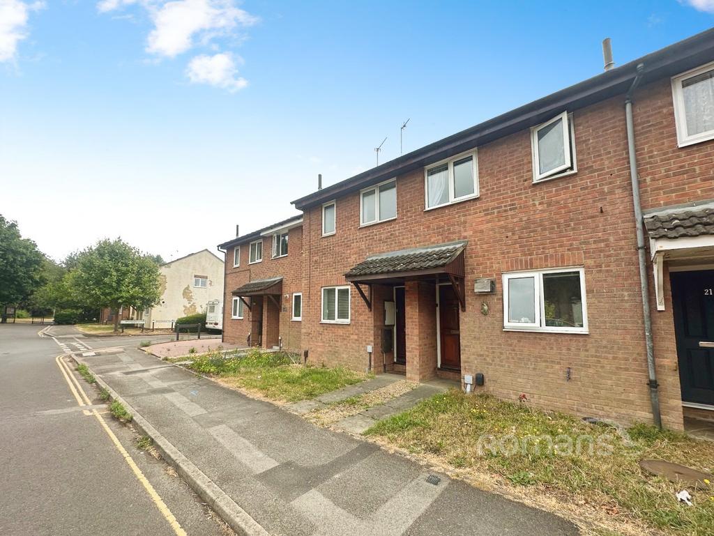 Brookvale Close, Basingstoke, Hampshire 2 bed terraced house - £290,000