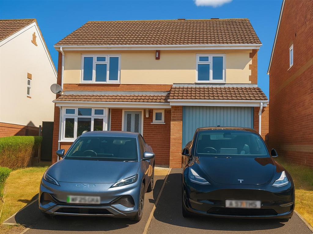 Upper Ridings, Plymouth PL7 4 bed detached house - £425,000