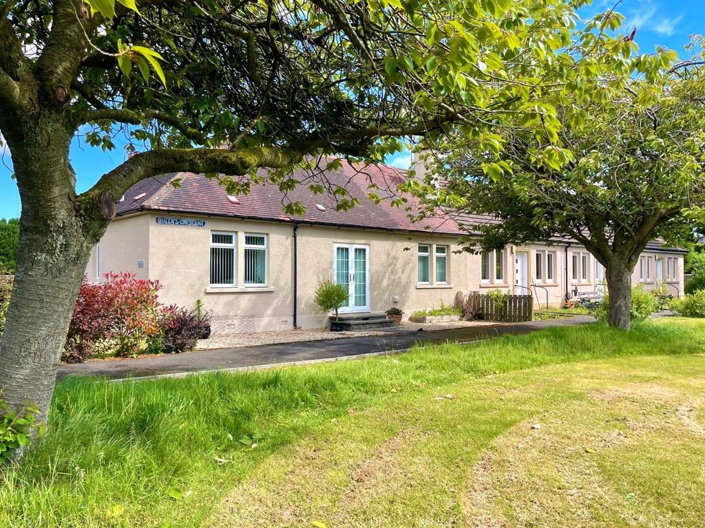 5 Queens Crescent, Kinross, KY13 2 bed bungalow - £160,000