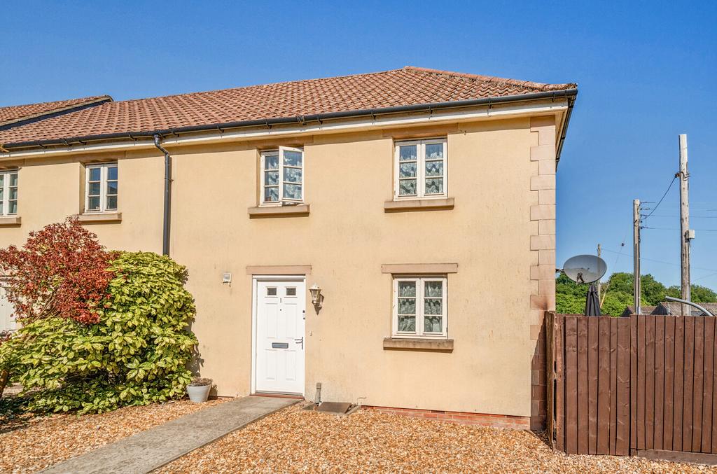 Bere Court, Crewkerne TA18 2 bed terraced house - £100,000