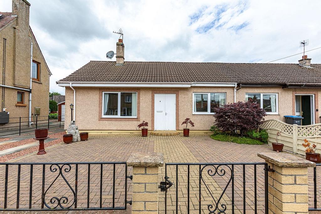 8 Manse Road, Lauder TD2 6QL 2 bed semi-detached bungalow for sale - £ ...