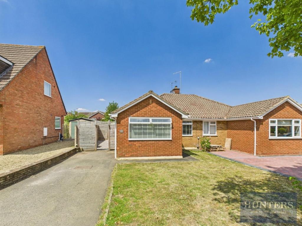 Nettleton Road, Cheltenham 2 bed semi-detached bungalow for sale - £385,000