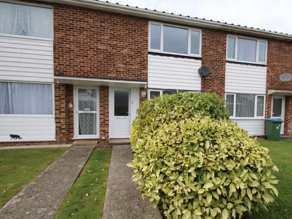 Timberleys, Littlehampton 2 bed terraced house - £1,150 pcm (£265 pw)