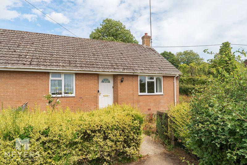 East Morden, BH20 2 bed bungalow for sale - £250,000