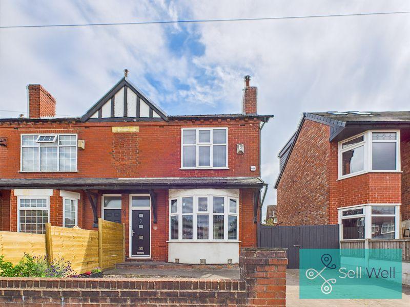 Rake Lane, Manchester M27 2 bed semi-detached house for sale - £250,000