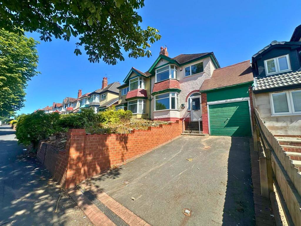 Wolverhampton Road, Oldbury, B68 0LH 3 bed semi-detached house for sale ...