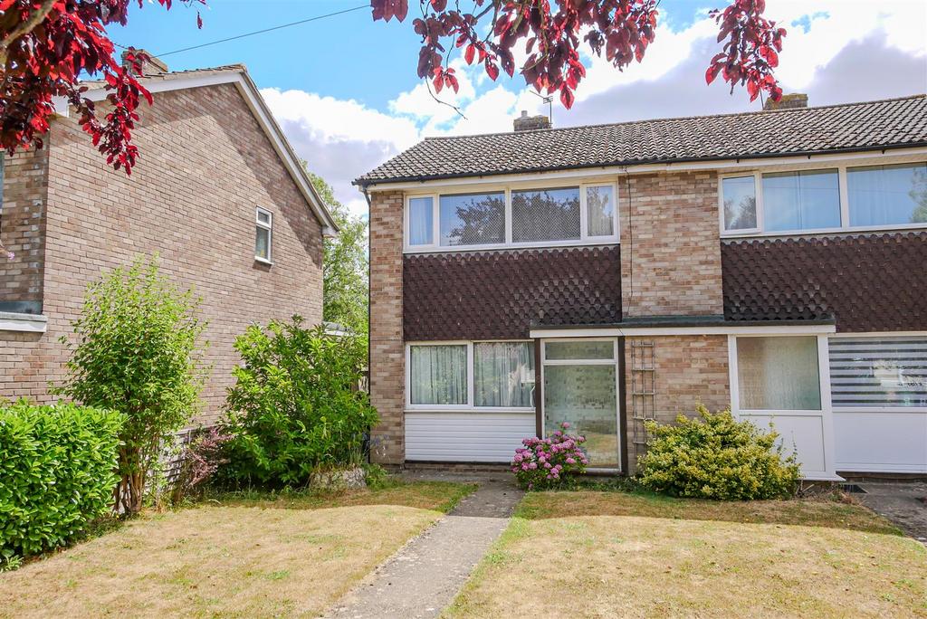 Orchard Close, Chalgrove OX44 2 bed semi-detached house - £290,000