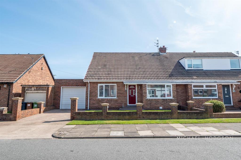Greystoke Avenue, Tunstall, Sunderland 4 bed semi-detached bungalow for ...