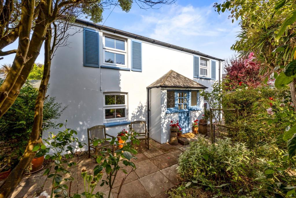 Dene Cottage, Sea Road, East Preston... 3 bed detached house - £835,000