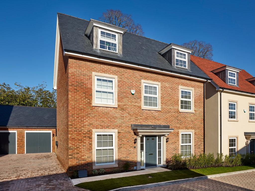 Wisteria Gate, Romsey SO51 5 bed detached house for sale - £775,000