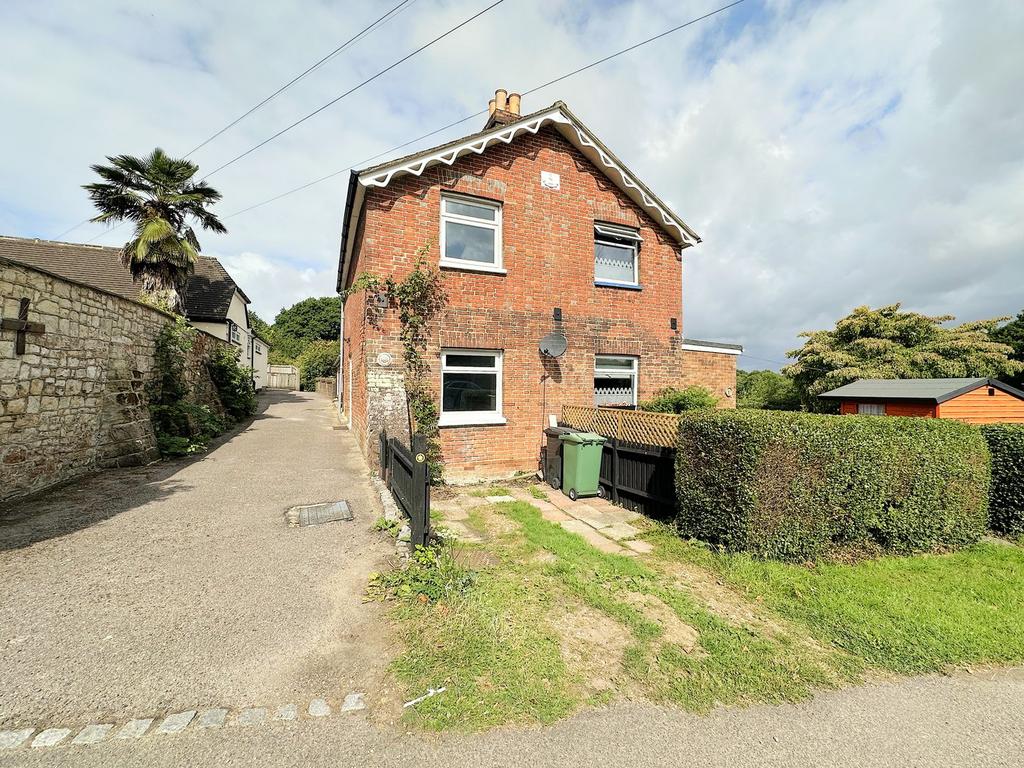 Guestling, Hastings, TN35 2 bed semi-detached house to rent - £1,300 ...