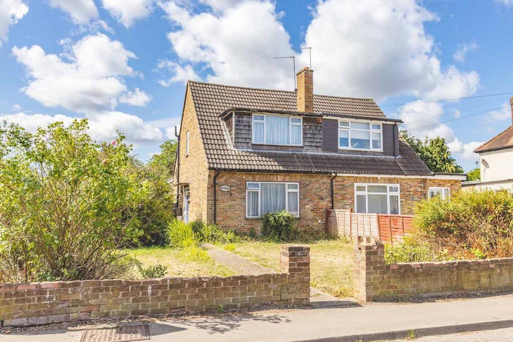 George Green Road, George Green SL3 3 bed semi-detached house for sale ...