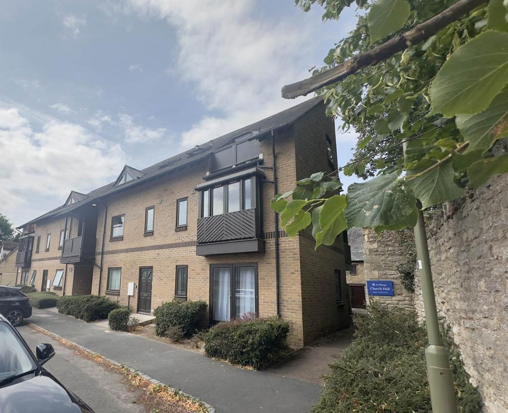 Dove Court, Bicester OX26 1 bed flat for sale - £174,950