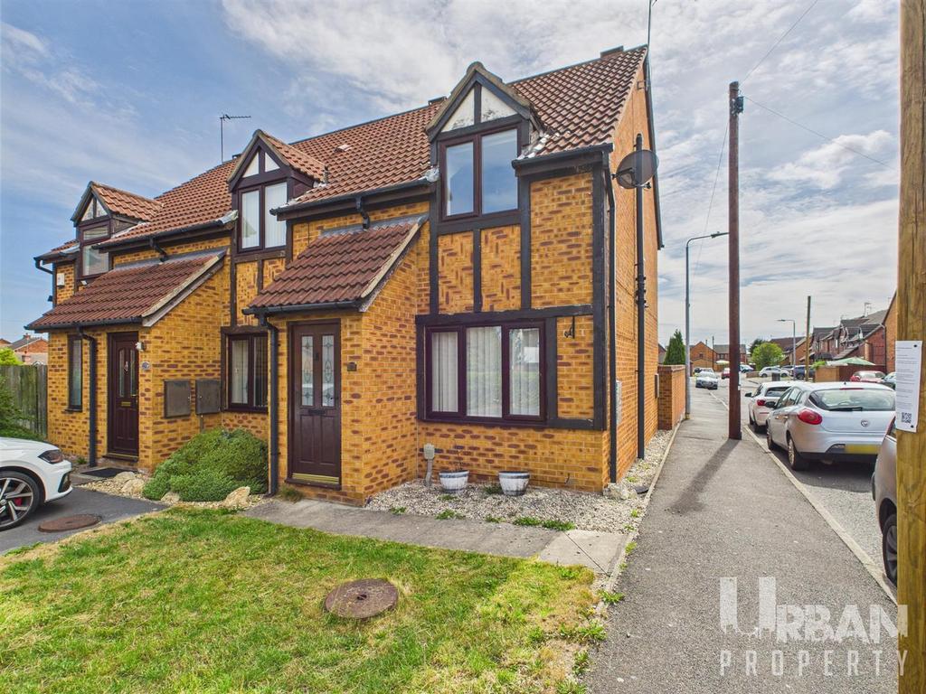 Wisteria Way, Howdale Road, Hull 2 bed house for sale - £135,000