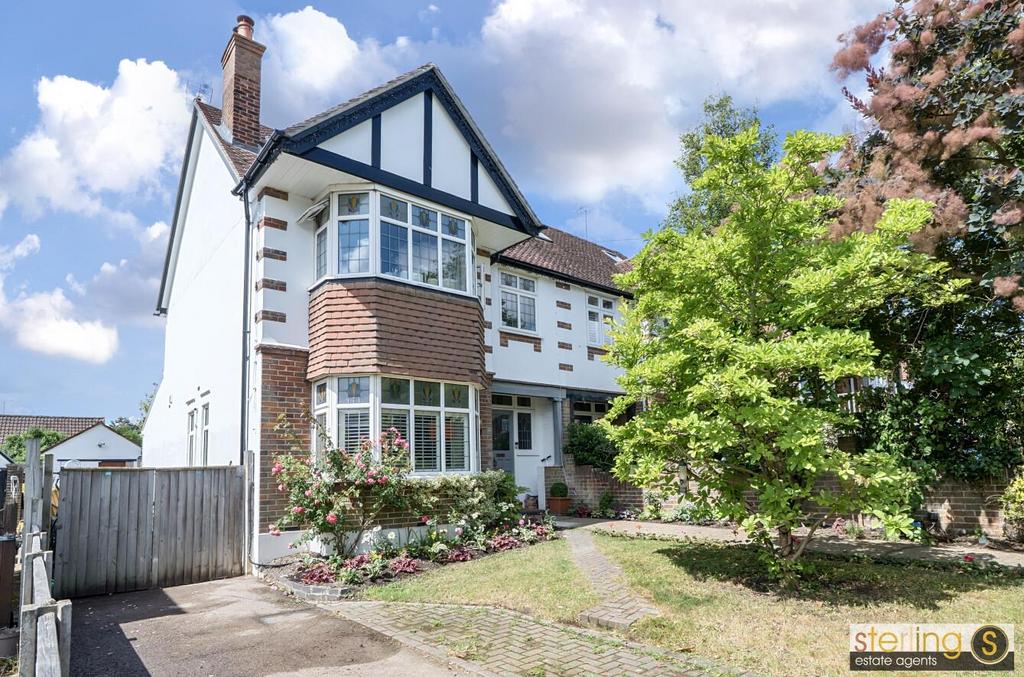 Miswell Lane, Tring 5 bed semi-detached house for sale - £900,000