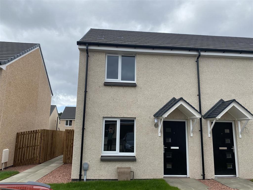 Douglas Morrison Wynd, Glenrothes 2 bed end of terrace house - £950 pcm ...