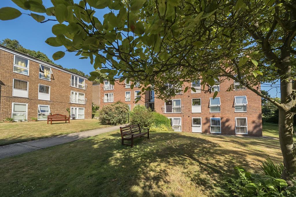 Oxford, Oxfordshire, OX3 2 bed flat - £375,000