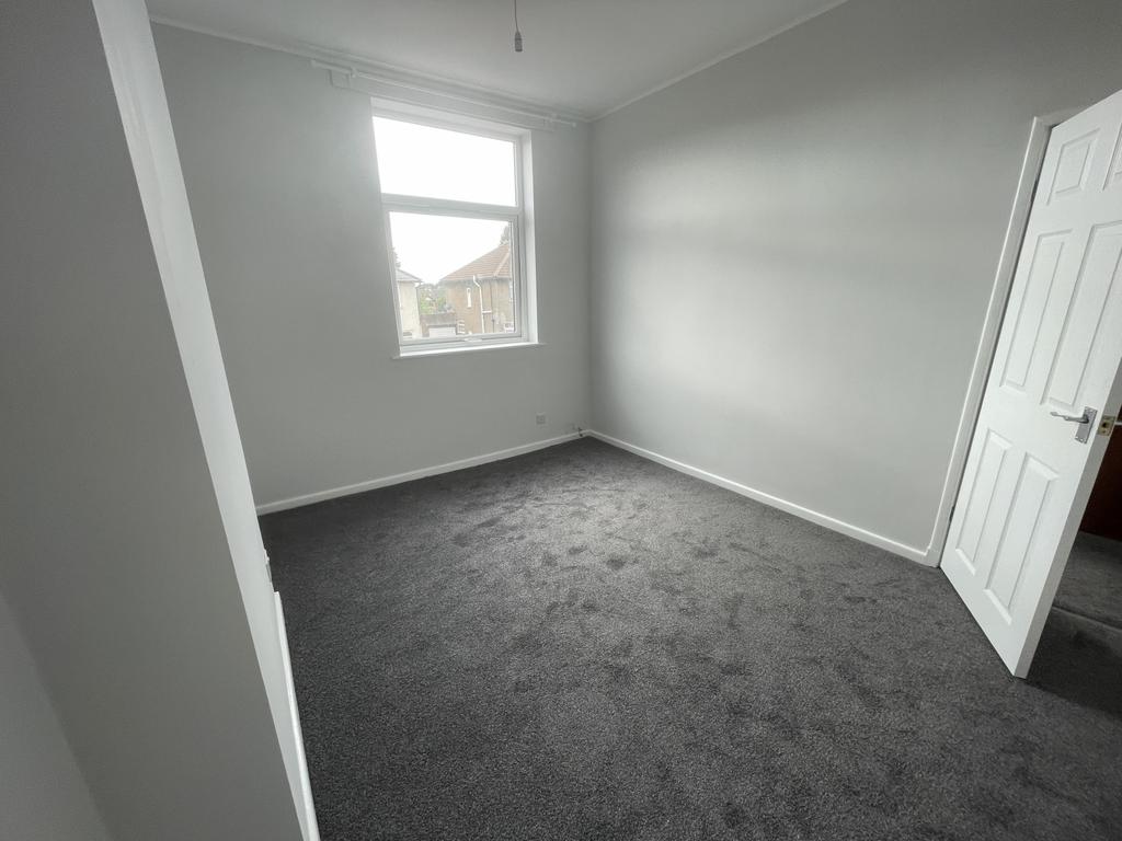 High Road, Willenhall, WV12 4JN 2 bed flat to rent - £795 pcm (£183 pw)