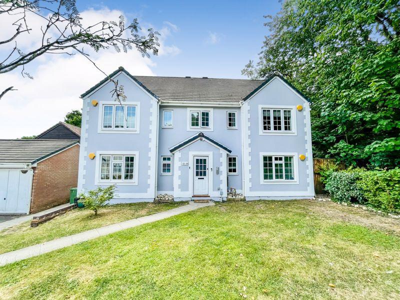 Clover Way, Hedge End 2 bed apartment for sale - £238,500
