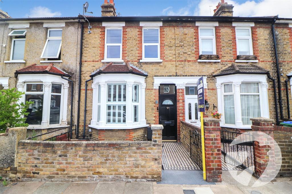 Alexandra Road, Erith, Kent, DA8 3 bed house for sale - £375,000