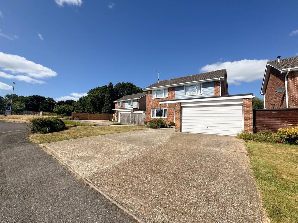 Rempstone Road, Wimborne, BH21 4 bed detached house - £549,950