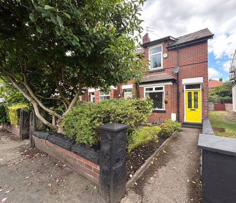 Old Hall Road, Sale M33 2 bed end of terrace house for sale - £340,000