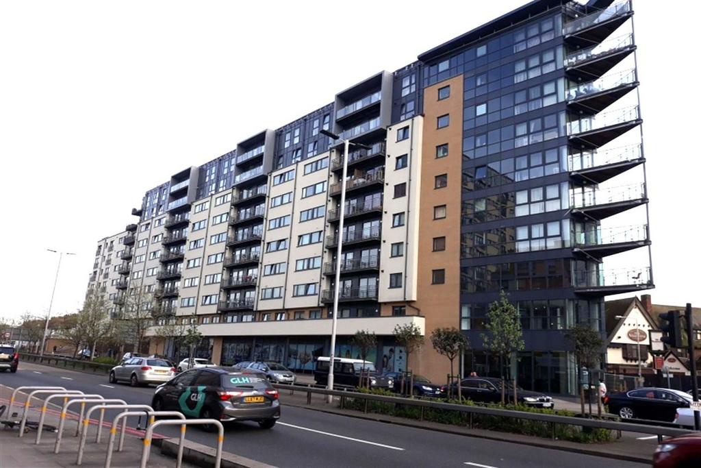 332-336 Perth Road, Ilford 2 bed apartment to rent - £1,975 pcm (£456 pw)