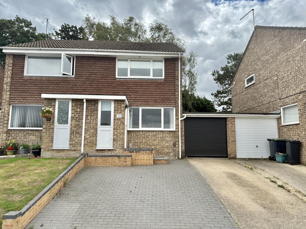 Leeson Drive, Ferndown, Dorset, BH22 2 bed house to rent - £1,400 pcm ...