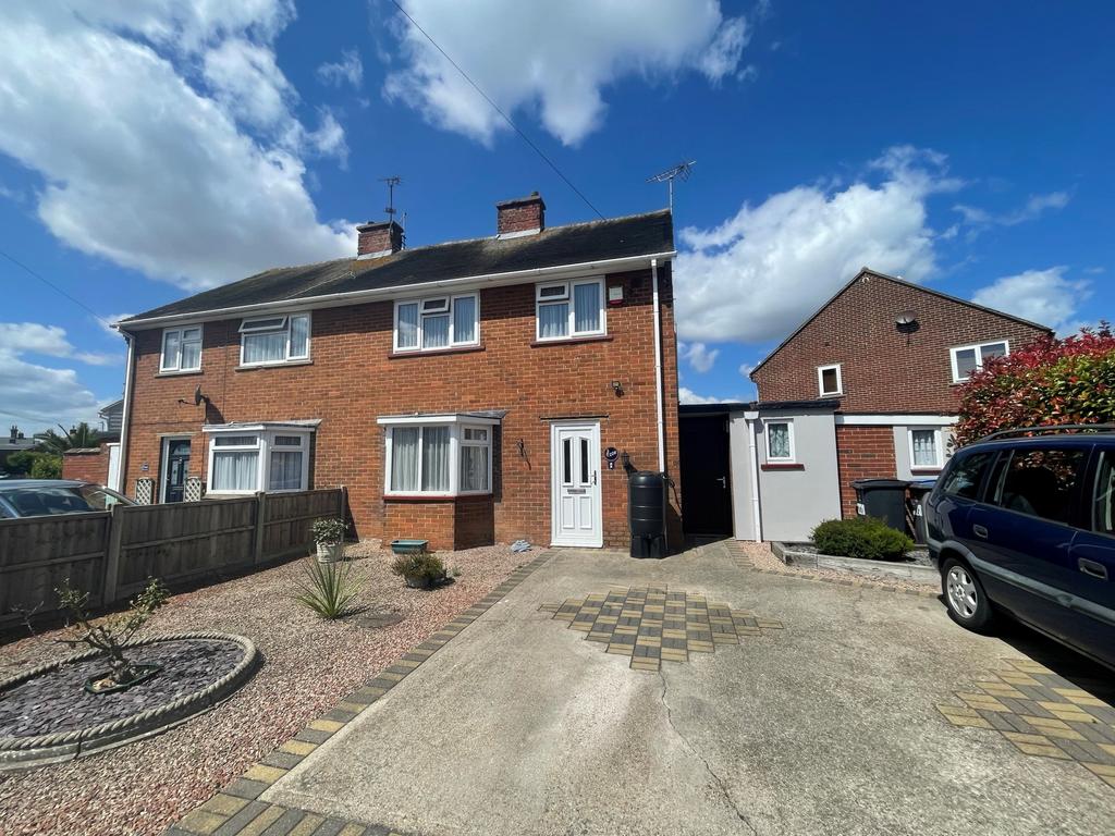 Middle Deal Road, Deal, CT14 3 bed semi-detached house for sale - £285,000