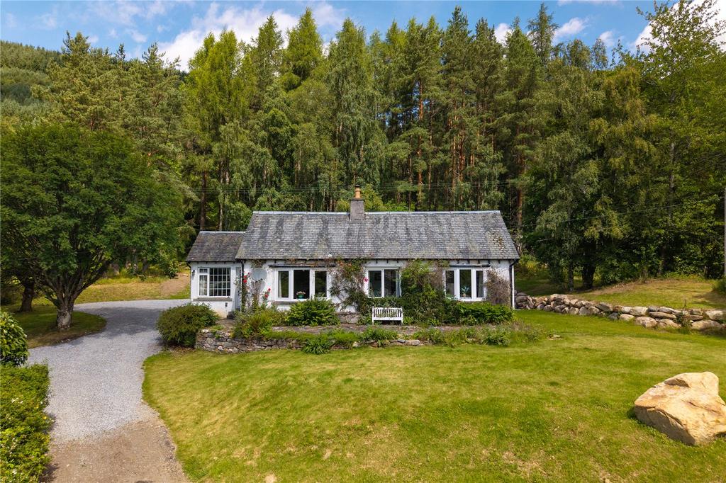Easter Camusvrachan, Glenlyon... 4 bed bungalow for sale - £465,000