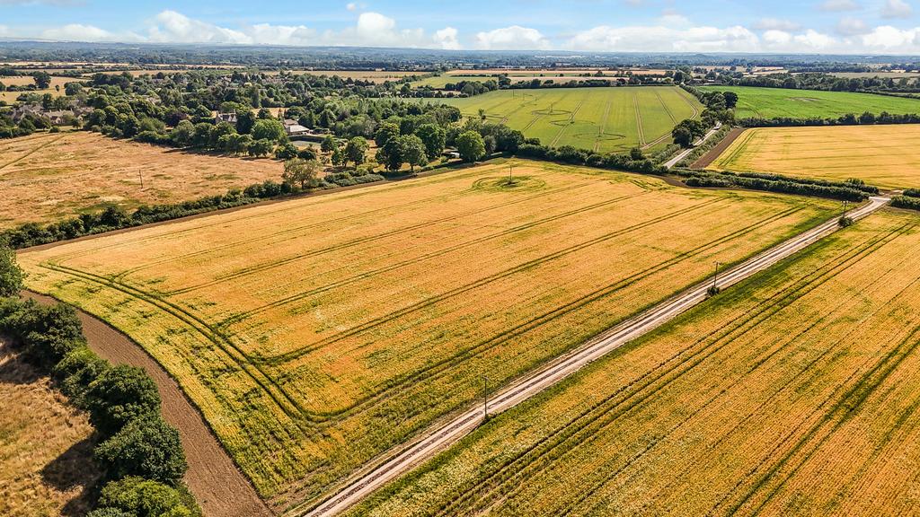 Southrop, Lechlade GL7 Land - £135,000