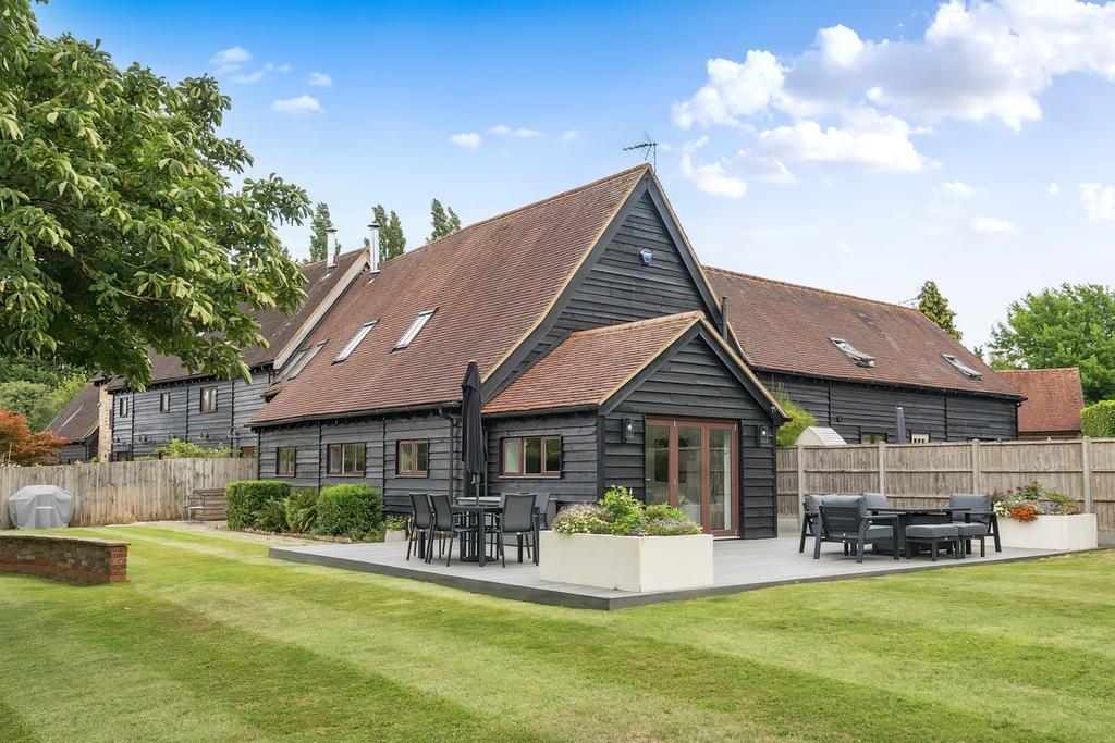 Park Farm Barns, Hockliffe Road... 3 bed barn conversion for sale - £ ...