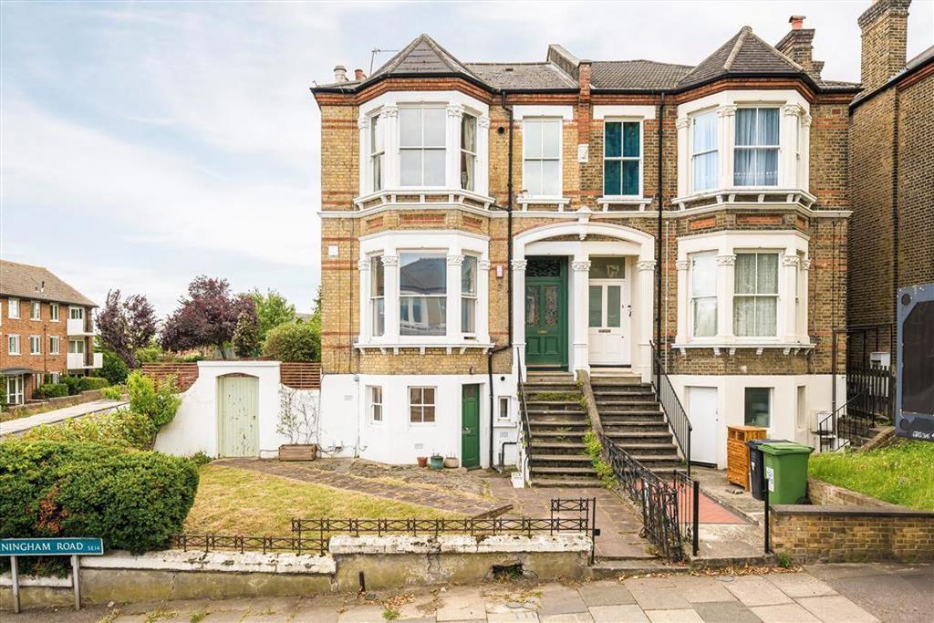 Jerningham Road, London SE14 2 bed flat - £425,000