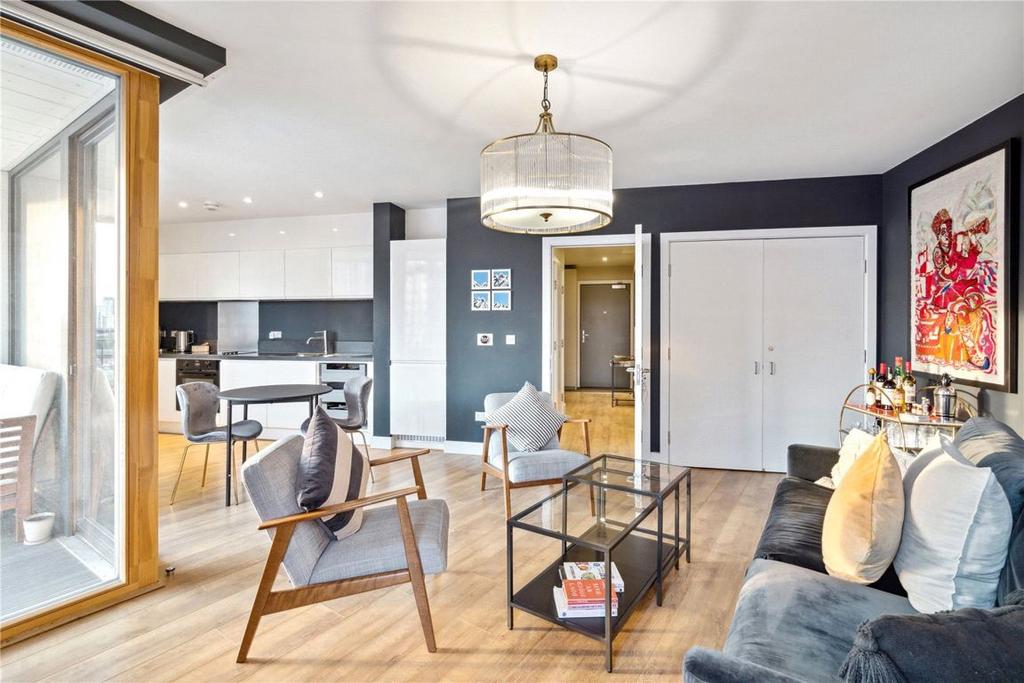 Lockton Street, London W10 2 bed flat for sale - £625,000