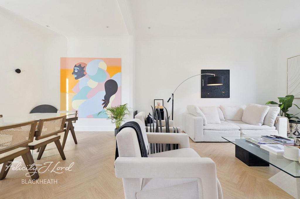 Gilbert Close, LONDON 2 bed apartment to rent - £2,500 pcm (£577 pw)