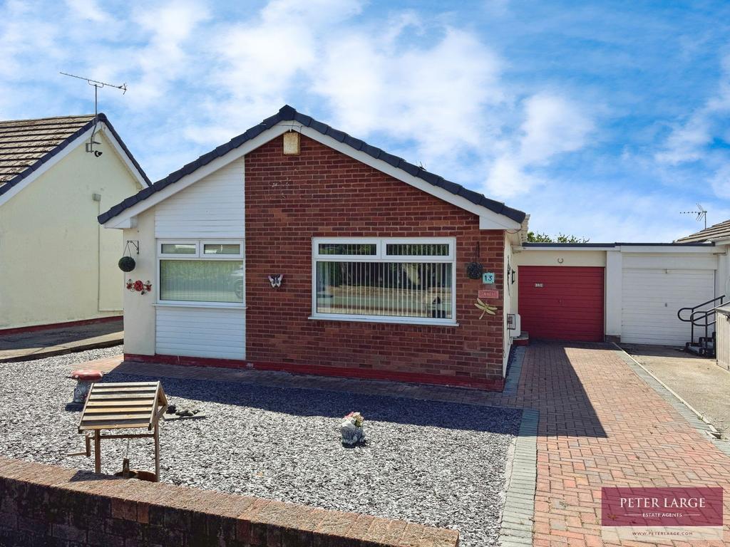 13 Tarquin Drive Rhyl LL18 4UF 2 bed detached bungalow - £185,000