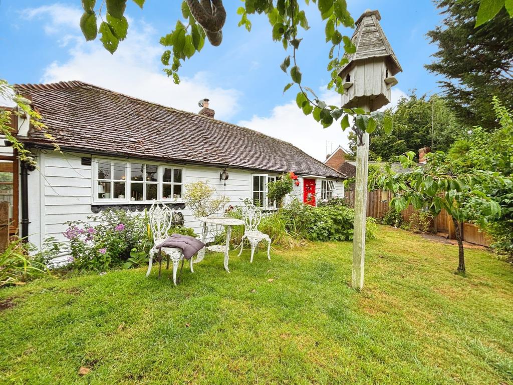 Main Street, Rye TN31 2 bed bungalow for sale - £425,000
