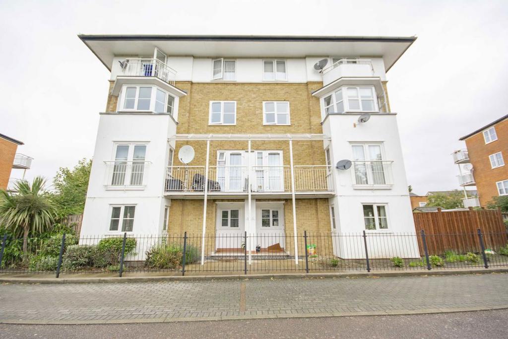 Pageant Avenue, London NW9 1 bed flat - £1,395 pcm (£322 pw)