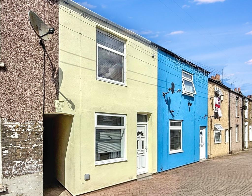 James Street, Sheerness ME12 3 bed terraced house for sale - £212,500