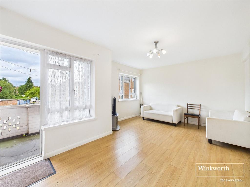 Fryent Way, London NW9 2 bed apartment for sale - £300,000