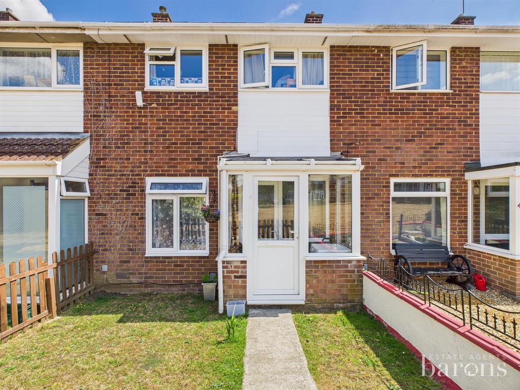 Fabian Close, Basingstoke RG21 3 bed terraced house - £305,000