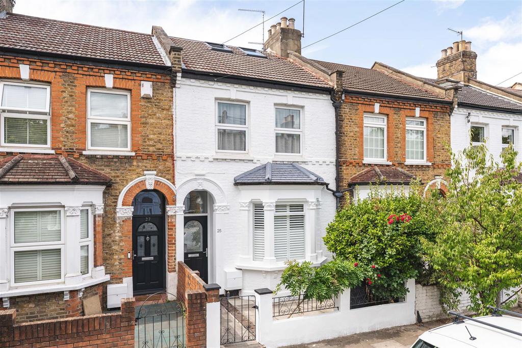 Livingstone Road, Palmers Green 3 bed terraced house - £775,000